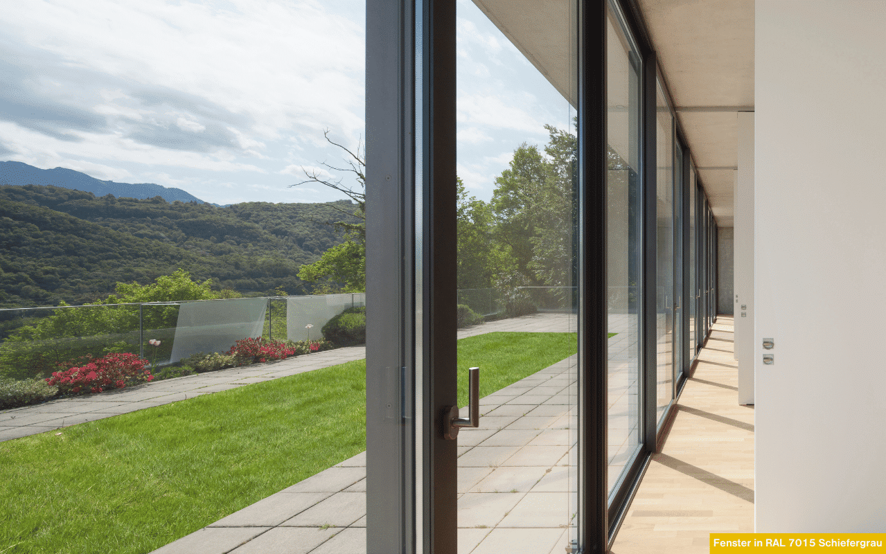 Fenster in RAL 7015 Schiefergrau → Fenster-Schmidinger